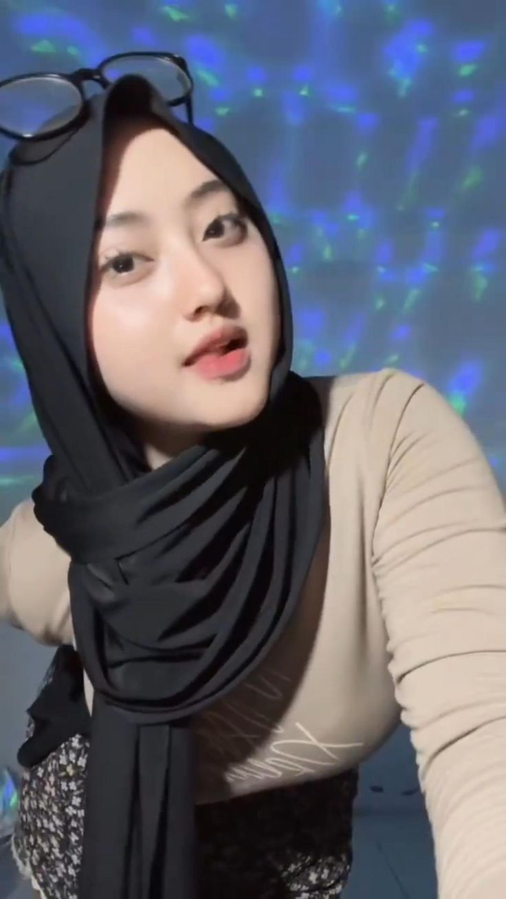 Bokep Indo Kakak Butuh Supaya Lebih Semangat – Video avtub indo